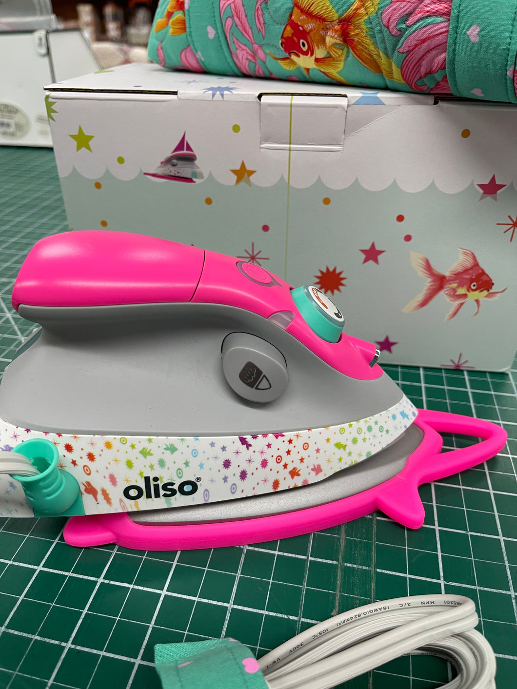 Tula Pink Oliso Mini Iron with Trivet – Lake Area Quilts