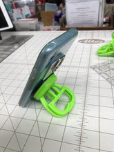 The Glow (ruler handle) – Lake Area Quilts 409-384-3878